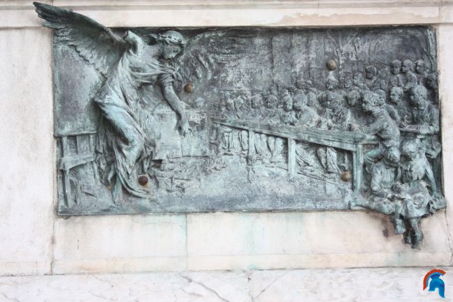 Estatua de Claudio Moyano